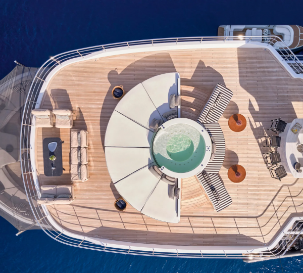 Yacht OMNIA, Amels | CHARTERWORLD Luxury Superyacht Charters
